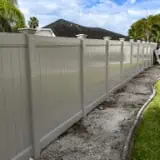 Vinyl Privacy Fences Orlando, FL | Mossy Oak Fences